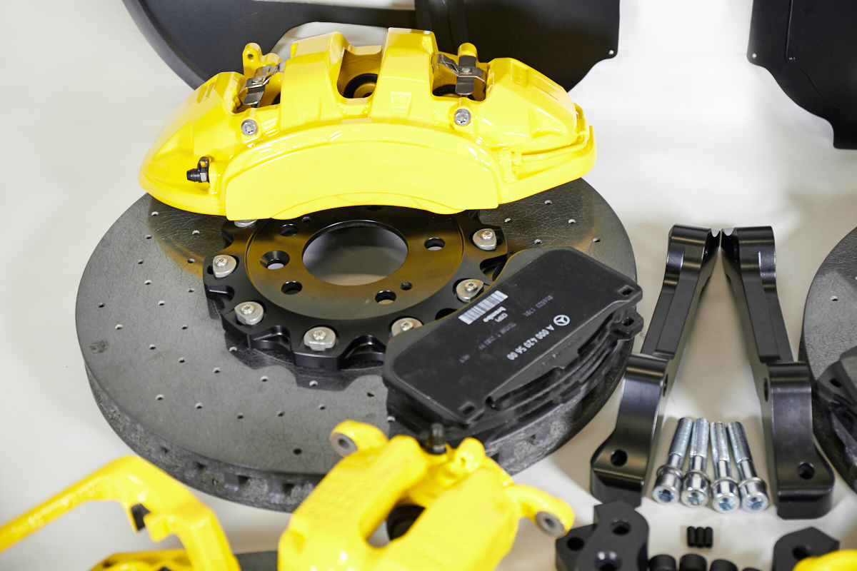 Carbon-ceramic brakes for Range Rover Sport SVR | High Performance ...