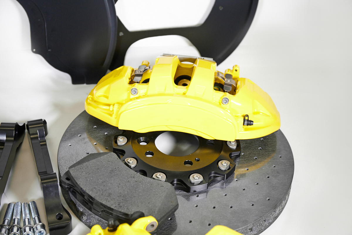 Carbon-ceramic brakes for Range Rover Sport SVR | High Performance ...
