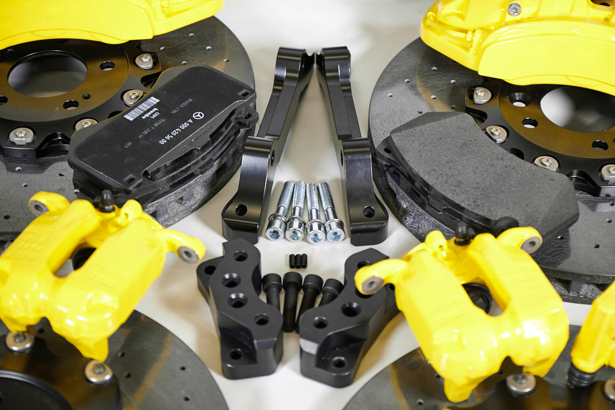 Carbon-ceramic brakes for Range Rover Sport SVR | High Performance ...